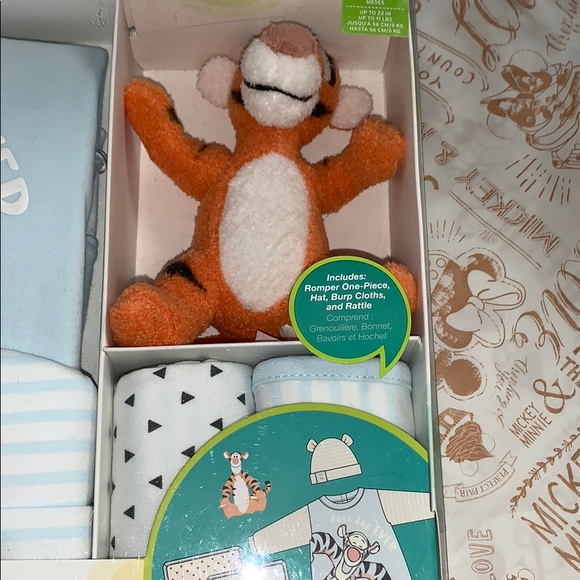 Disney | Matching Sets | Disney Tigger Baby Gift Set 3 6 Months | Poshmark